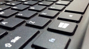 ᐉ La tecla SHIFT en el teclado 【 ATAJOS y FUNCIONES 】 ⌨️